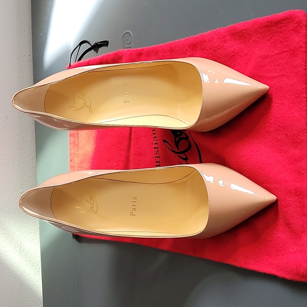 Christian Louboutin So Kate Beige Pumps - Gem